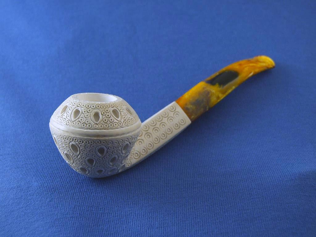 RC 668 AND Meerschaum Pipes